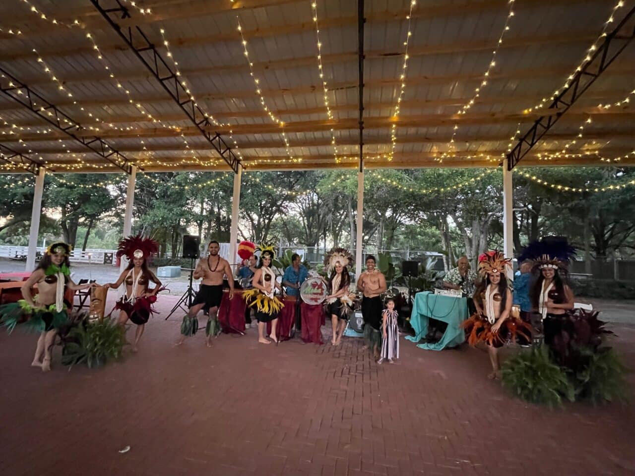 Central Florida Hawaiian Luau Dinner Show's