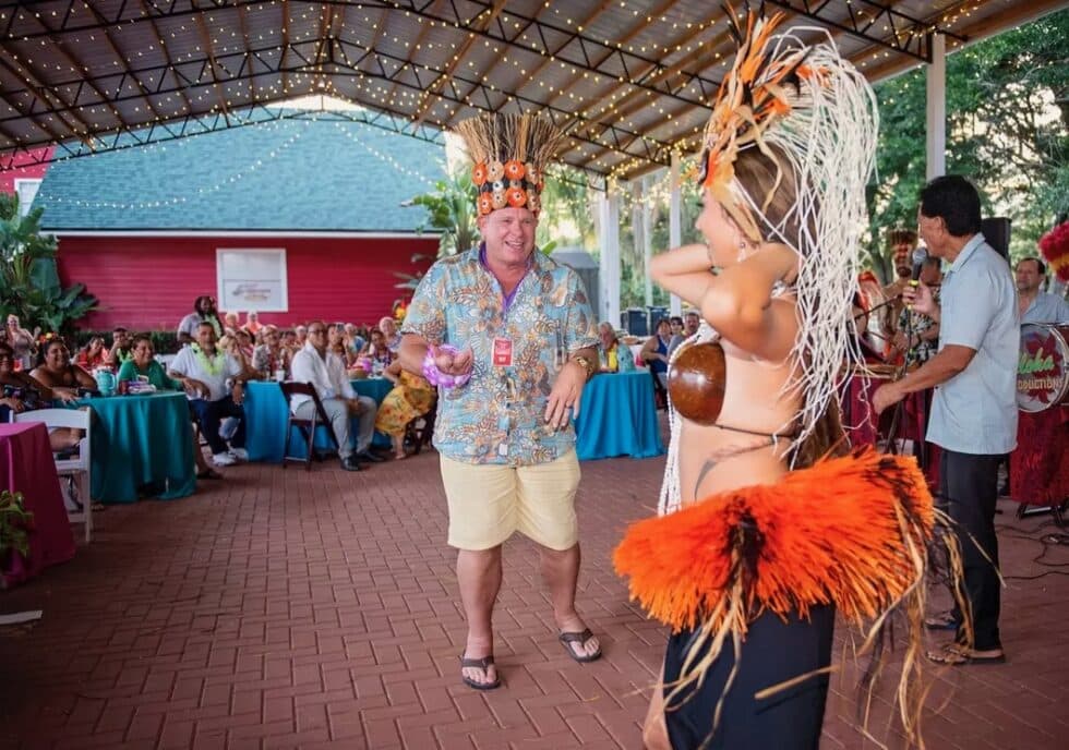 Central Florida Hawaiian Luau Dinner Show's