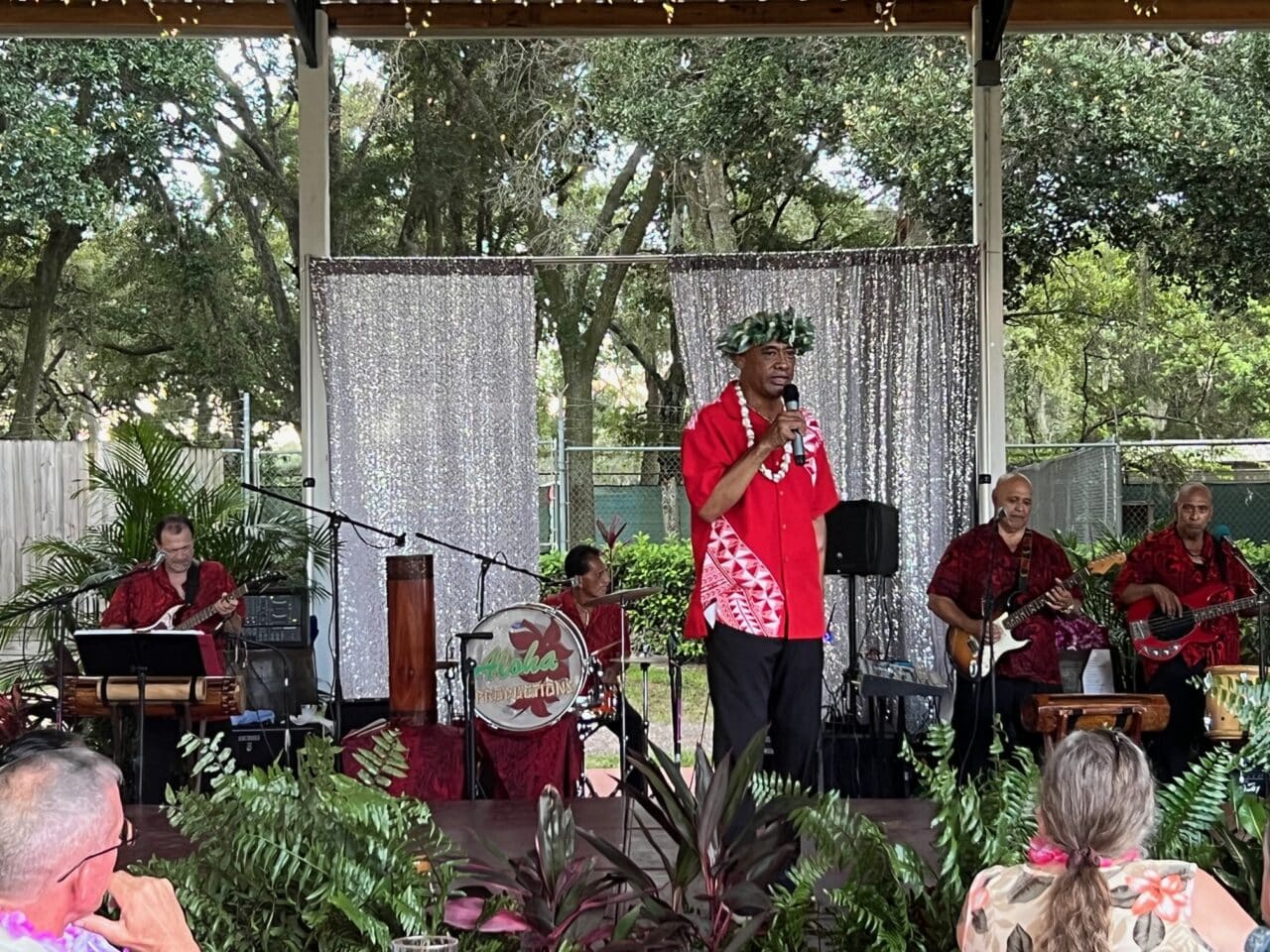Central Florida Hawaiian Luau Dinner Show's